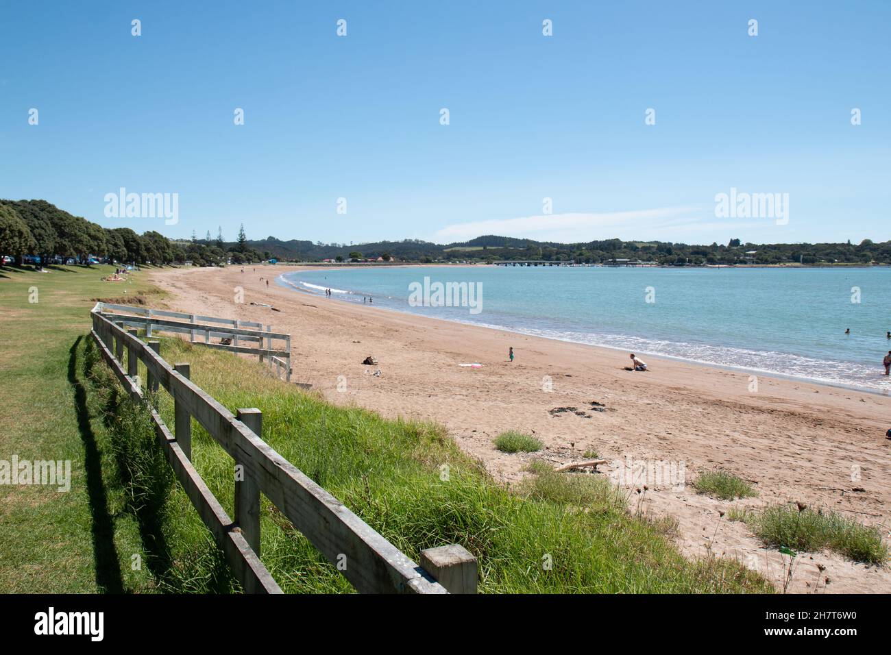 View over Paihia beach and Te Ti Bay, Paihia, Bay of Islands, New ...