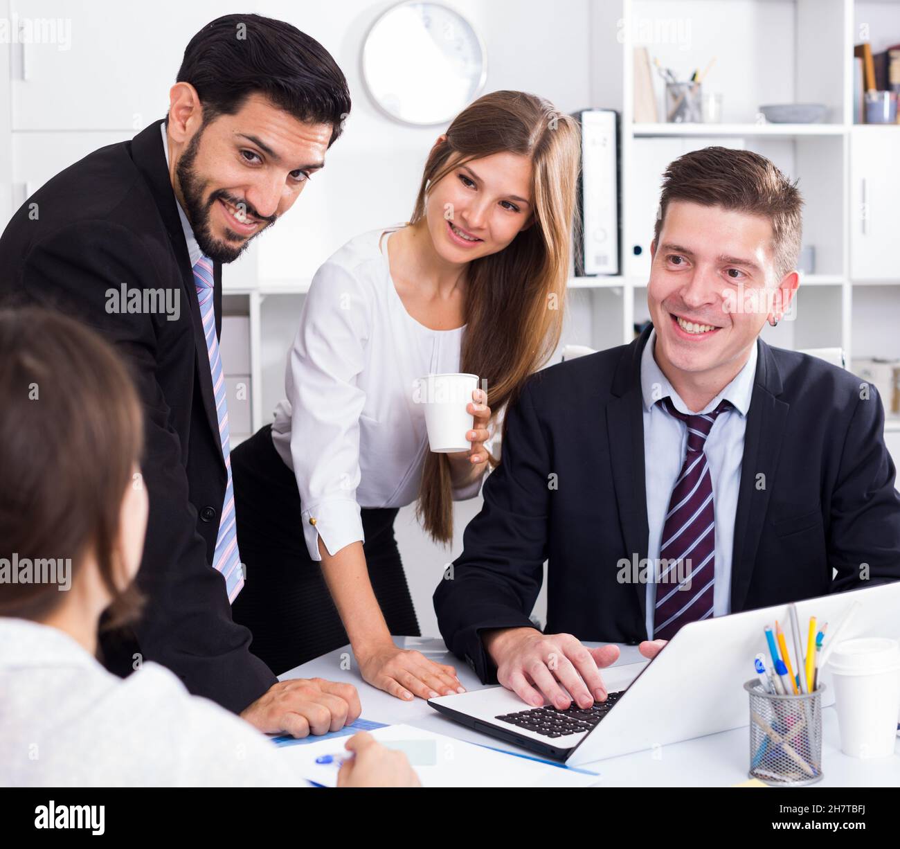 Business colleagues joint meeting hi-res stock photography and images ...