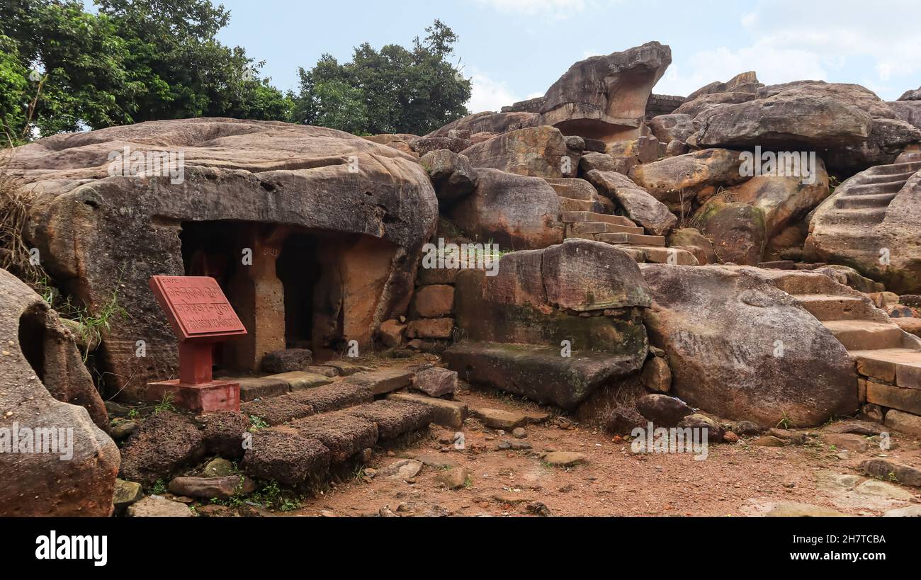 Cave 12 : Jambeshwar Gumpha, Udaygiri caves Bhubaneswar, Odisha, India ...