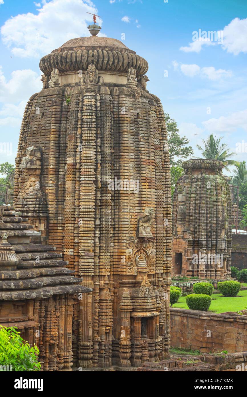 Temples of the Lingaraja temple complex, Bhubaneswar, Odisha, India ...