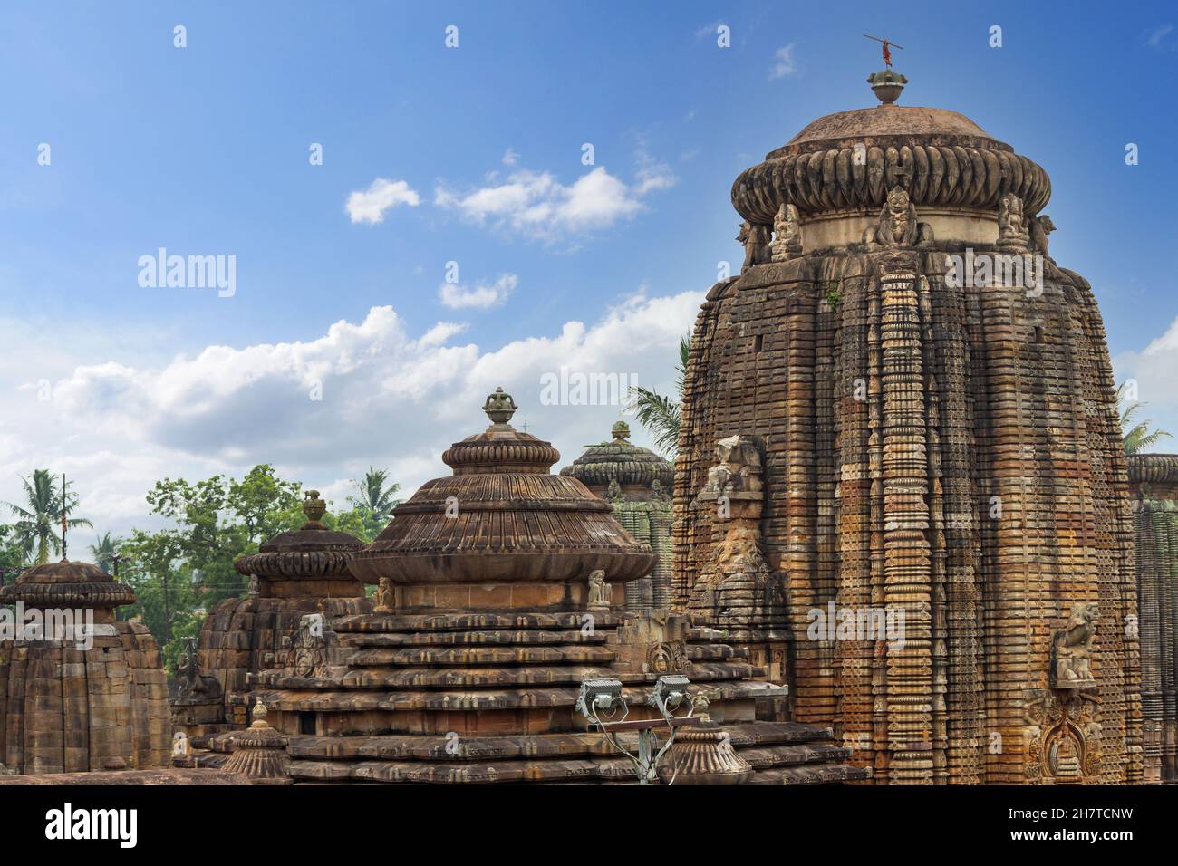 Outside view of Lingaraja Temple Vimana or Shikara, Bhubaneswar, Odisha ...