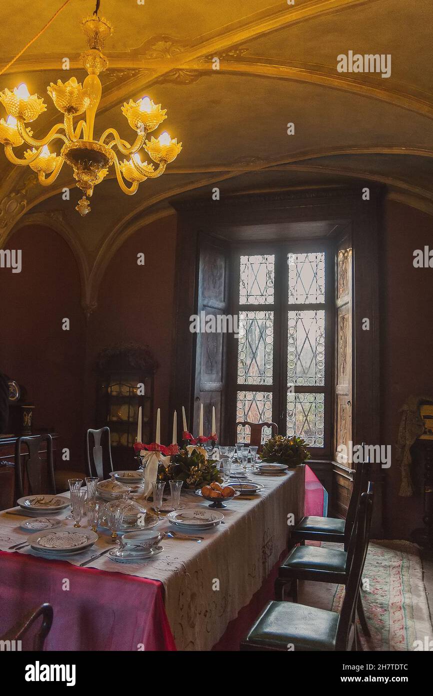 Italian table setting hi-res stock photography and images - Alamy
