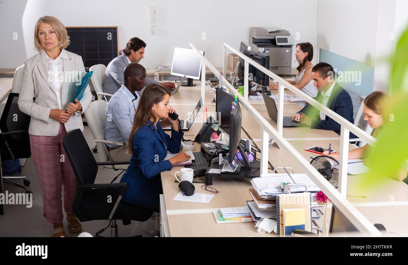People working in modern office Stock Photo - Alamy