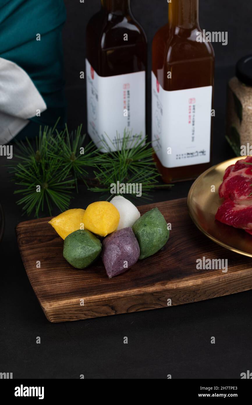 Korean holiday Chuseok and Seol gift set of rice cake, beef and gifts ...