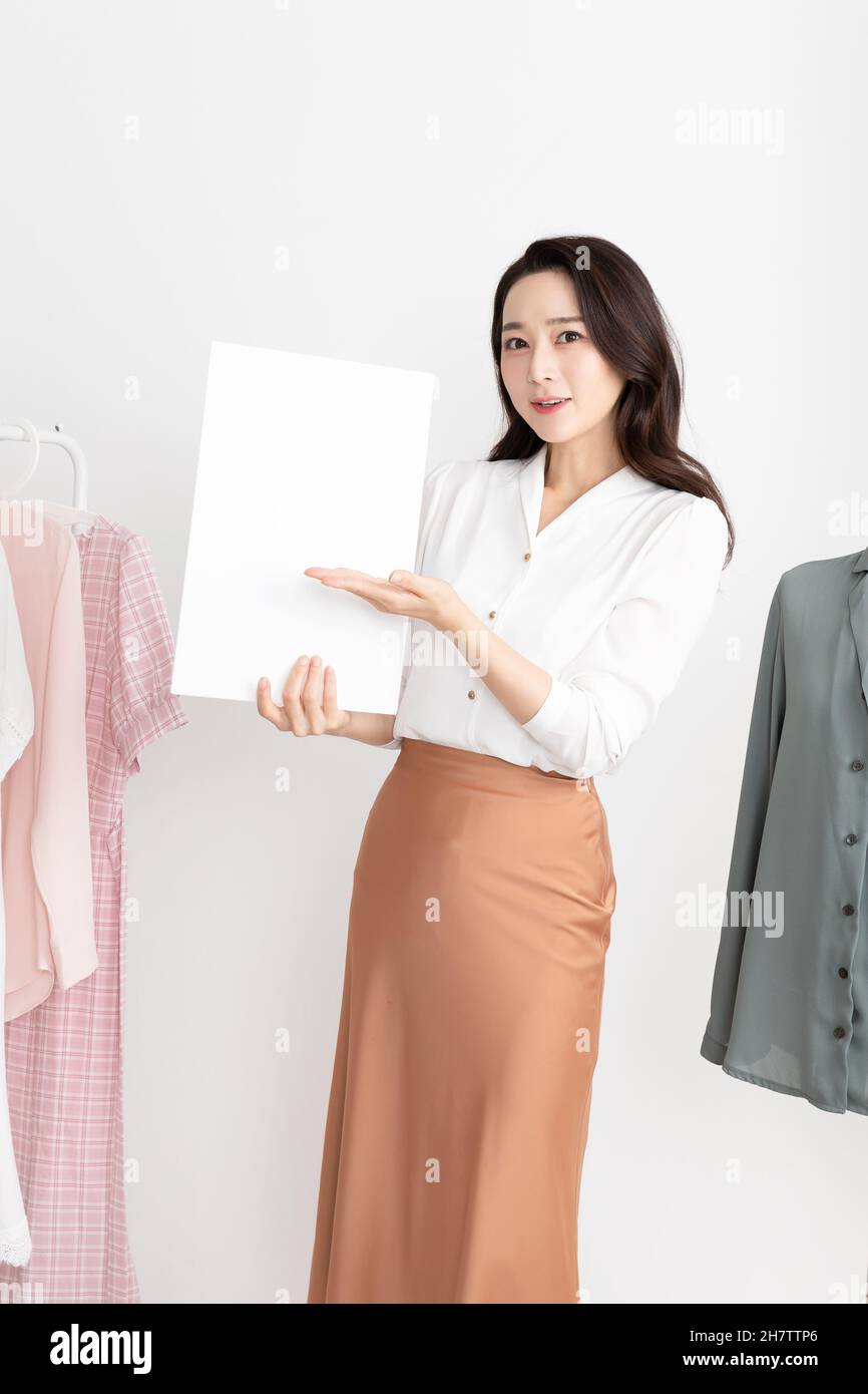 Asian korean woman shopping host hi-res stock photography and images ...