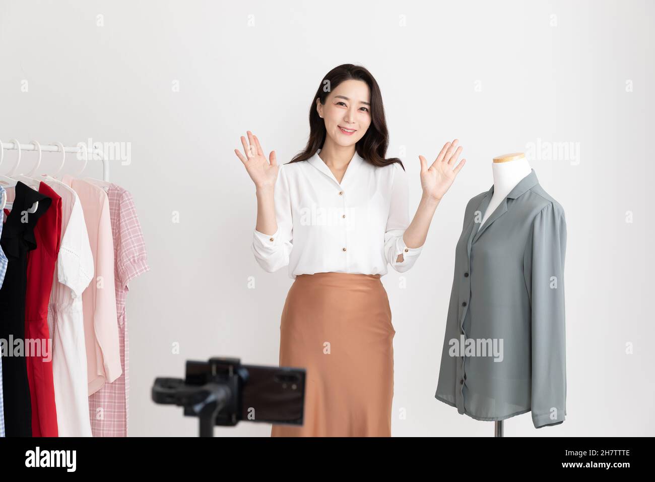 Asian korean woman shopping host hi-res stock photography and images ...