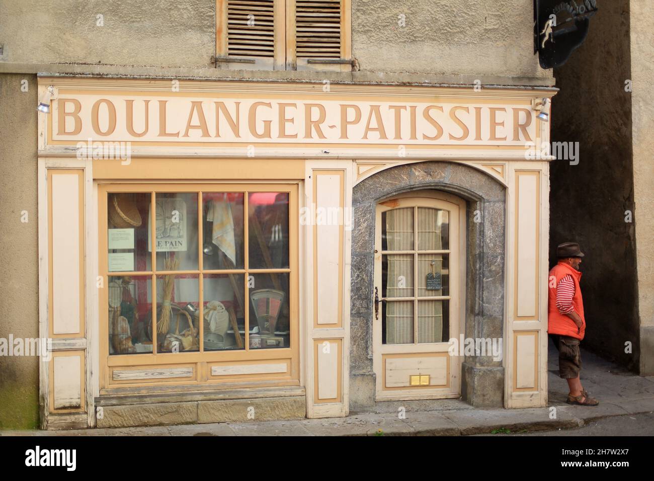 Old france bakery colmars les alpes hi-res stock photography and images ...