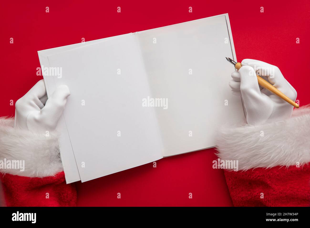 Santa naughty or nice list hi-res stock photography and images - Alamy