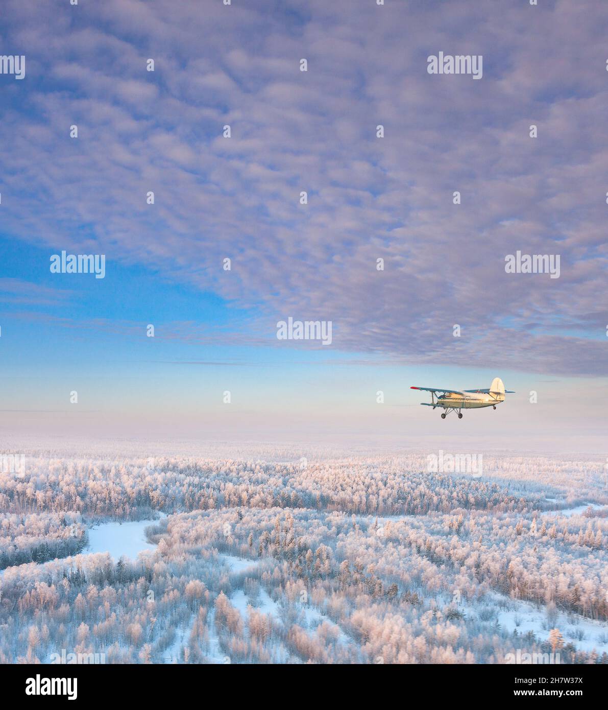 Biplane flying top view hi-res stock photography and images - Alamy