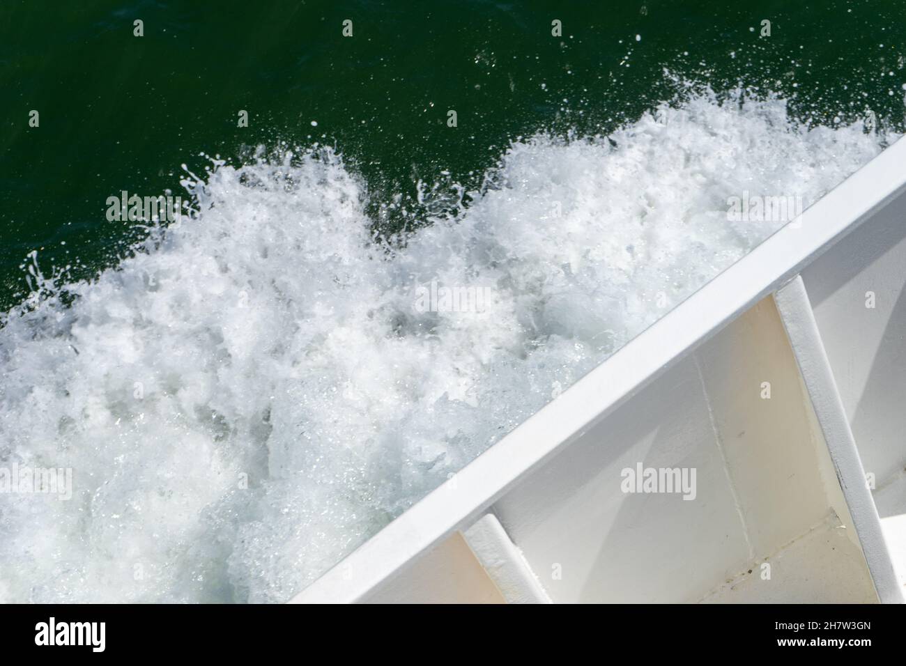 Cutting through the waves hi-res stock photography and images - Alamy