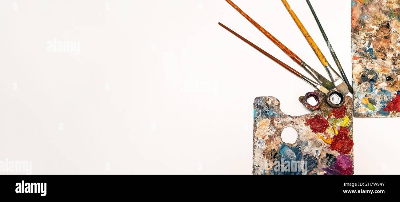 Different shades of natural white hi-res stock photography and images ...