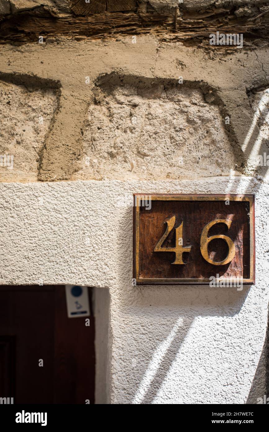 House number 46 sign hi-res stock photography and images - Alamy