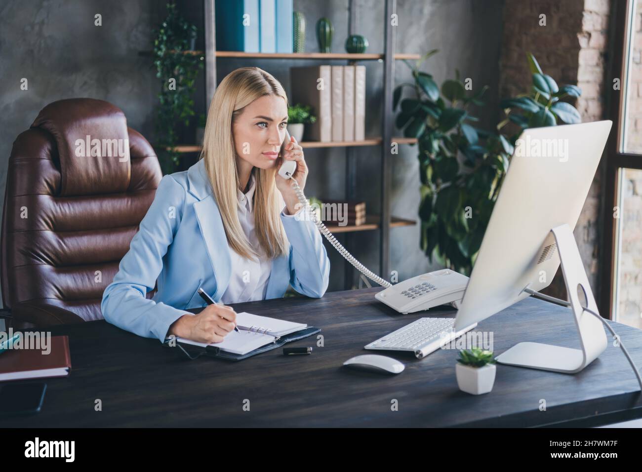 Photo of boss lady personal assistant sit desk listen company owner ...