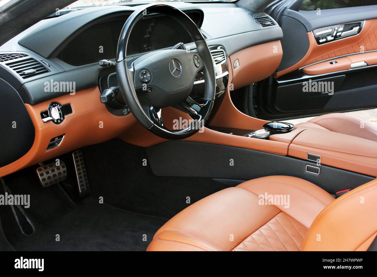 Kiev, Ukraine - October 15, 2014: Mercedes-Benz CL65 AMG. Car interior ...
