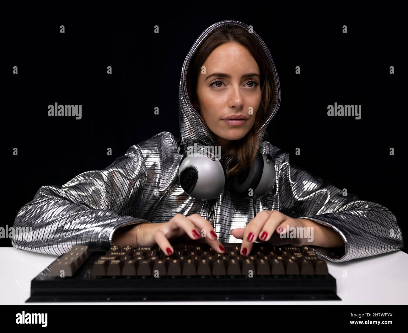 Keyboard typing technology hi-res stock photography and images - Alamy