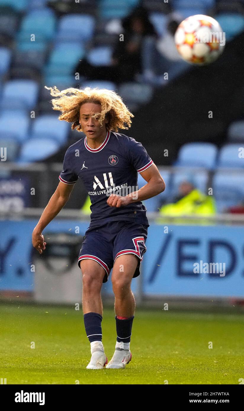 Action football the shay hi-res stock photography and images - Alamy