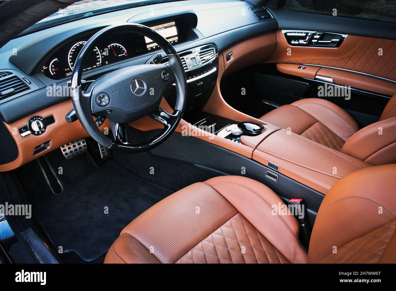 Kiev, Ukraine - October 15, 2014: Mercedes-Benz CL65 AMG. Car interior ...