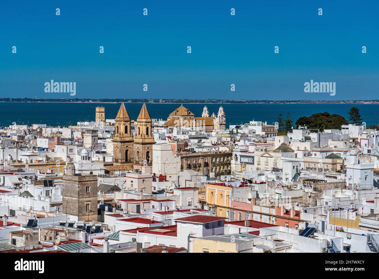 Panoramic View of the old city rooftops from tower Tavira in Cadiz ...