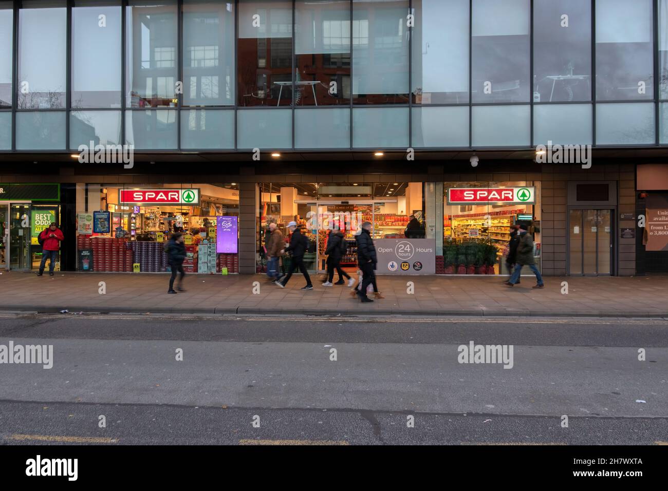 Spar Supermarket At Manchester England 8-12-2019 Stock Photo - Alamy