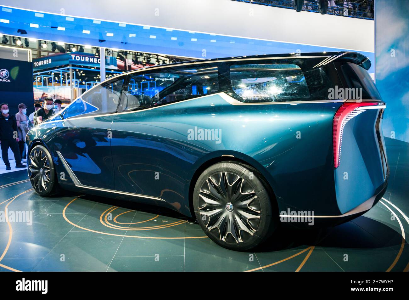 Buick GL8 Flagship concept for the next generation MPV on display at ...