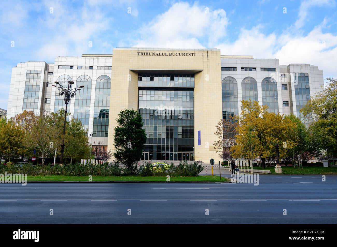 Bucharest palace of justice court hi-res stock photography and images ...