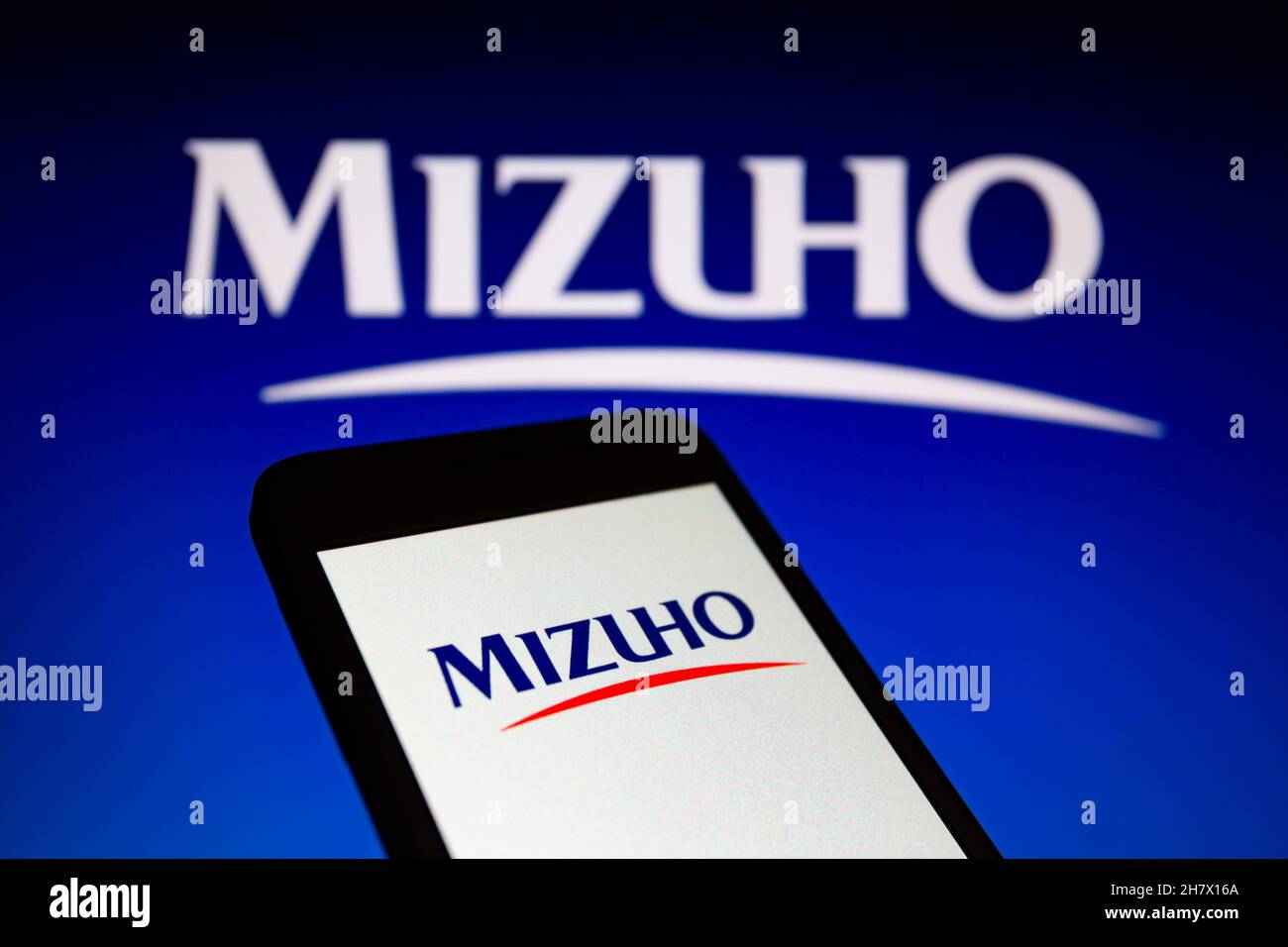 Mizuho logo hi-res stock photography and images - Alamy