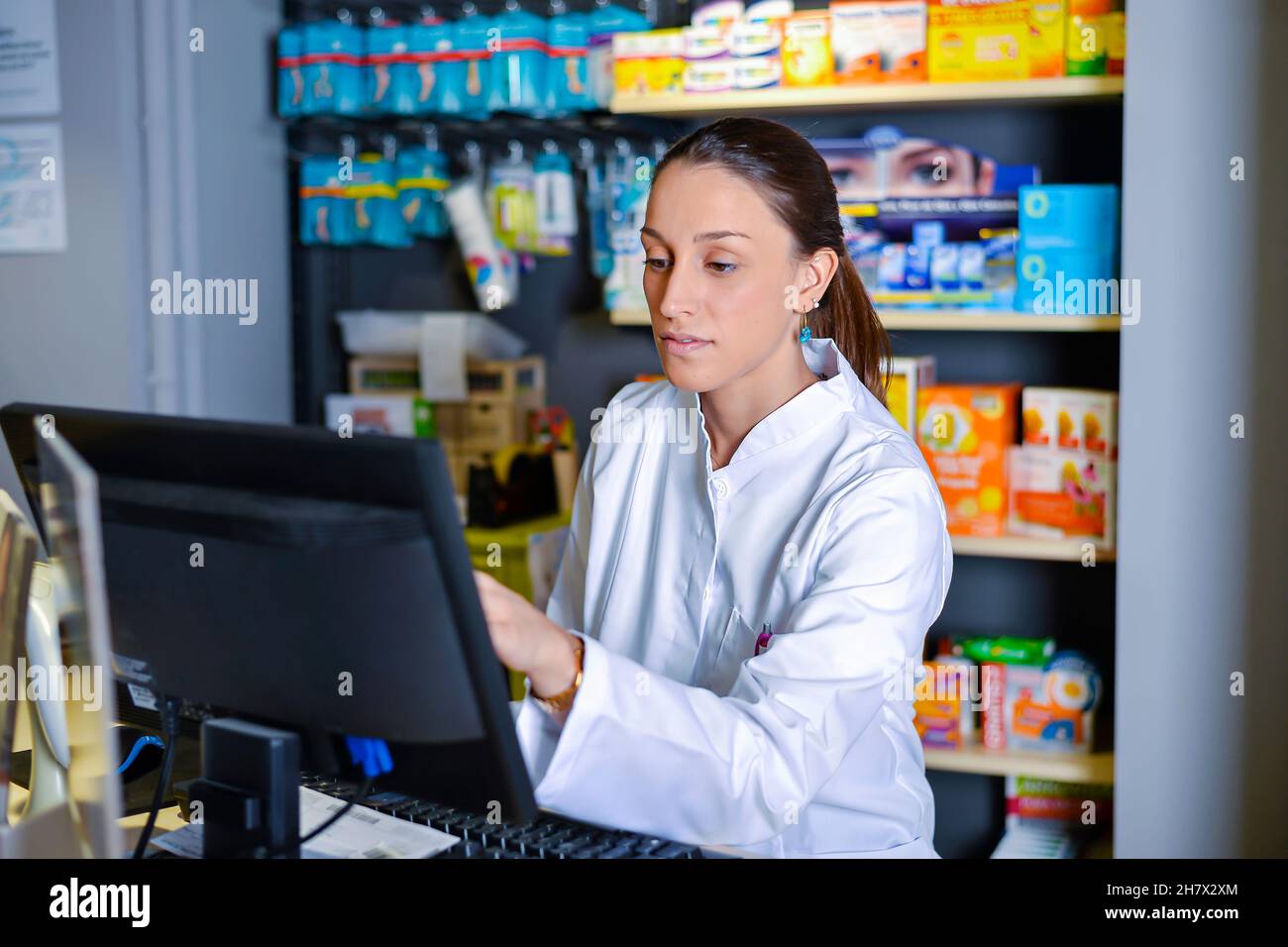 Pharmacist work computer in hi-res stock photography and images - Alamy