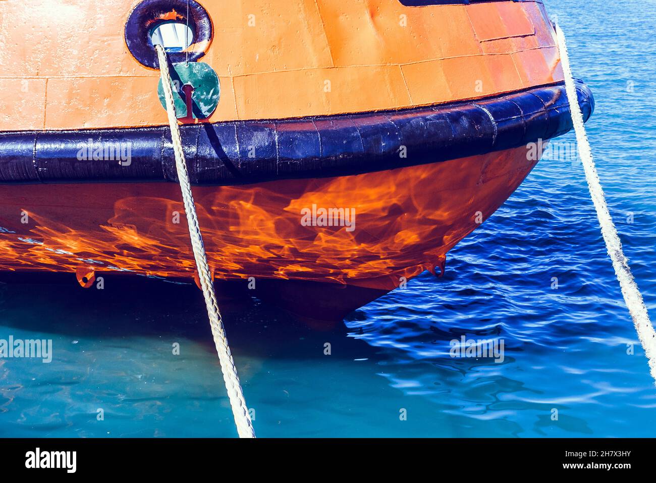 Waterline of a ship in close up Stock Photo - Alamy