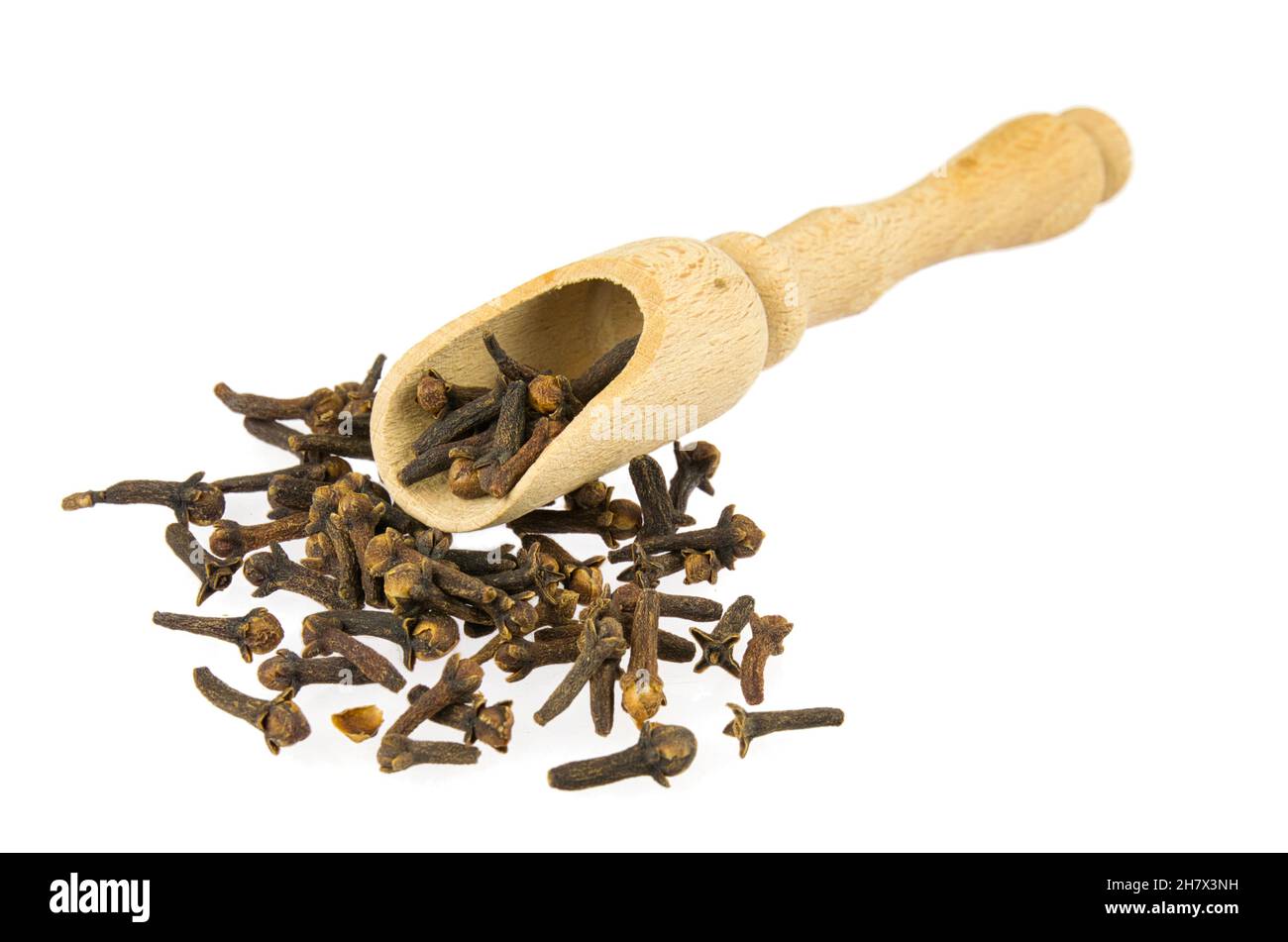 Natural brown cloves, isolated on white Stock Photo - Alamy