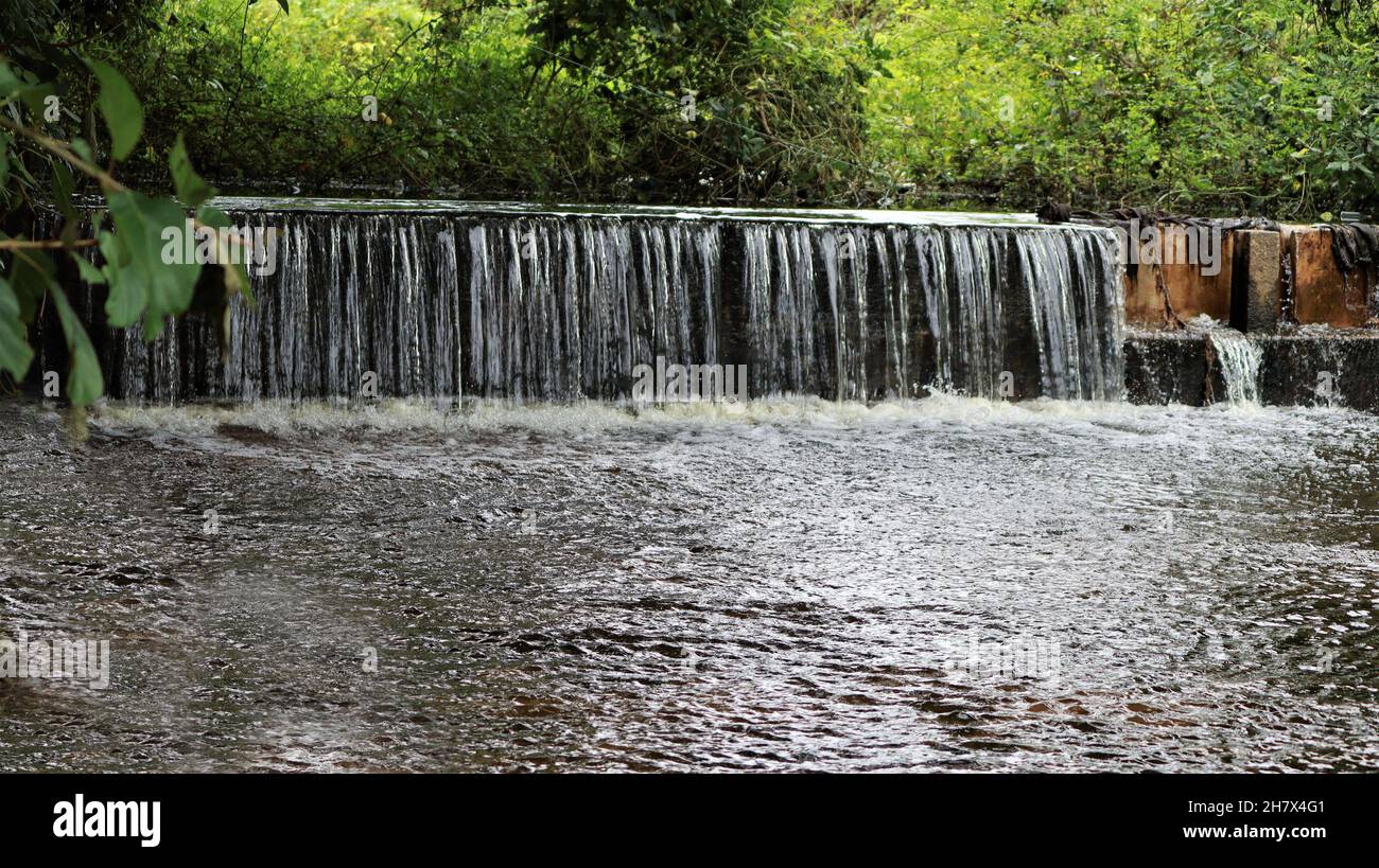 River rock rocks texture stream water background clear beautiful hi-res ...