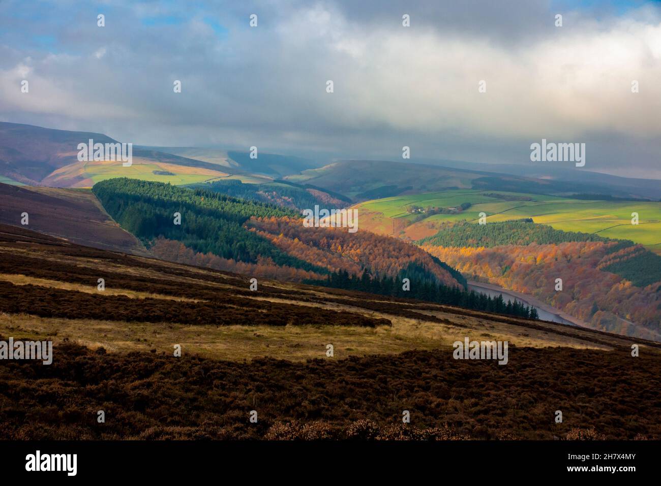 View looking down on the Peak District National Park towards Ladybower ...