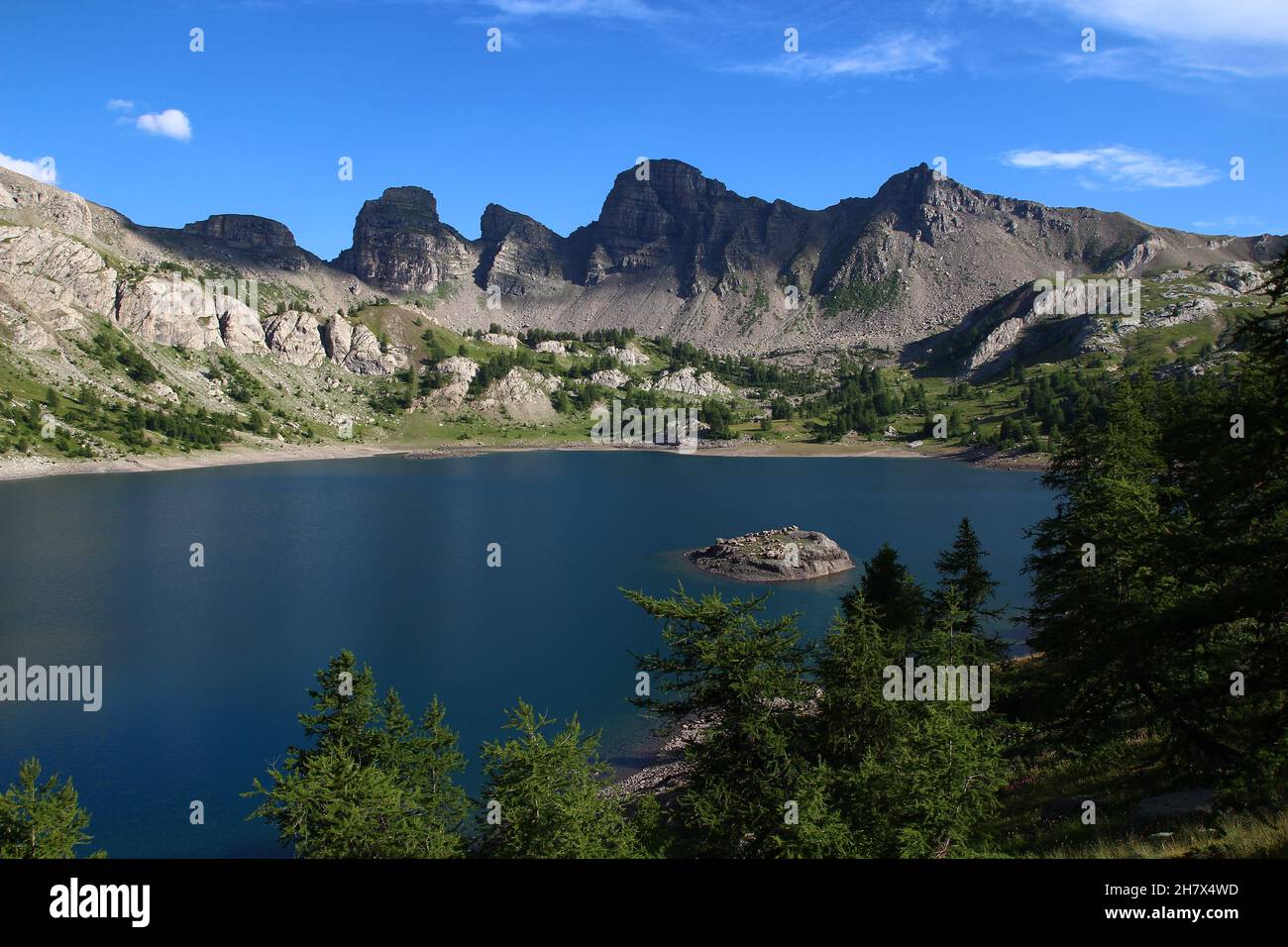 The shores of Lac d'Allos on a late July afternoon (Mercantour Park ...