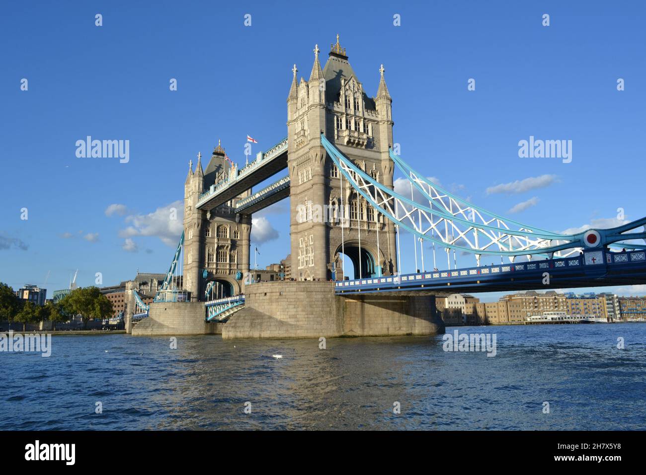 Colorful tower bridge london blue hi-res stock photography and images ...