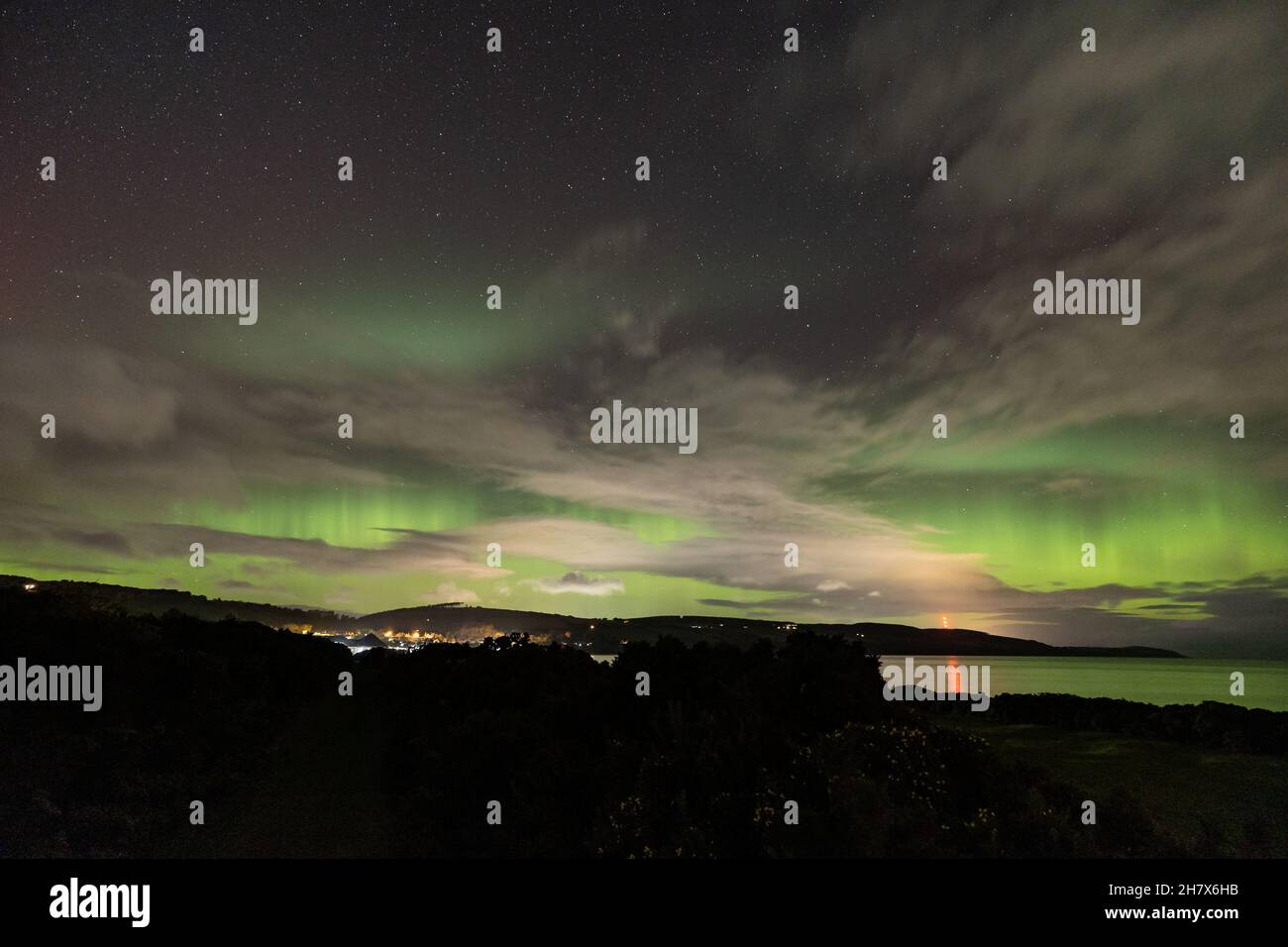 Aurora borealis (Northern Lights) in the skies over the Scottish ...
