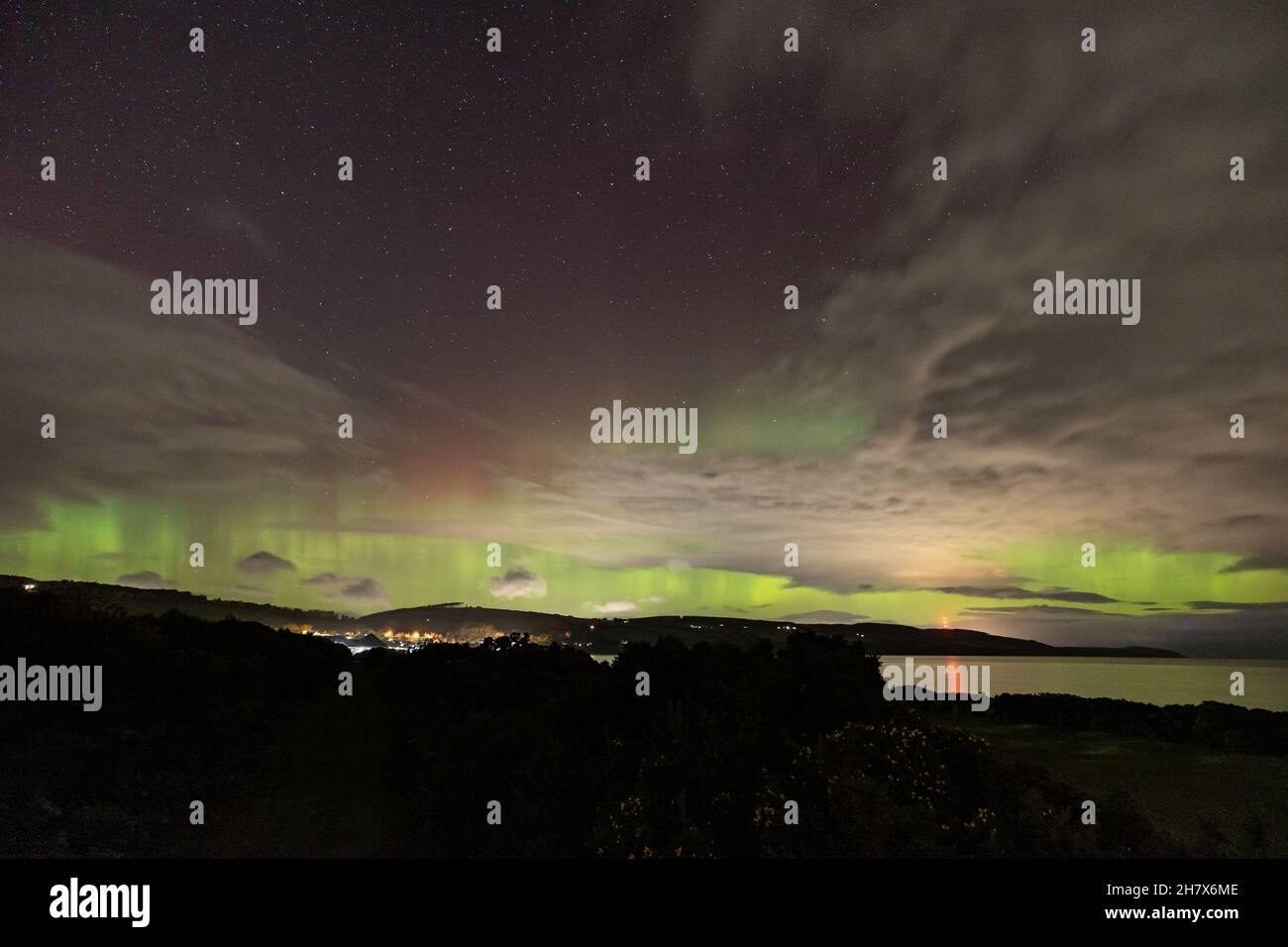 Aurora borealis (Northern Lights) in the skies over the Scottish ...