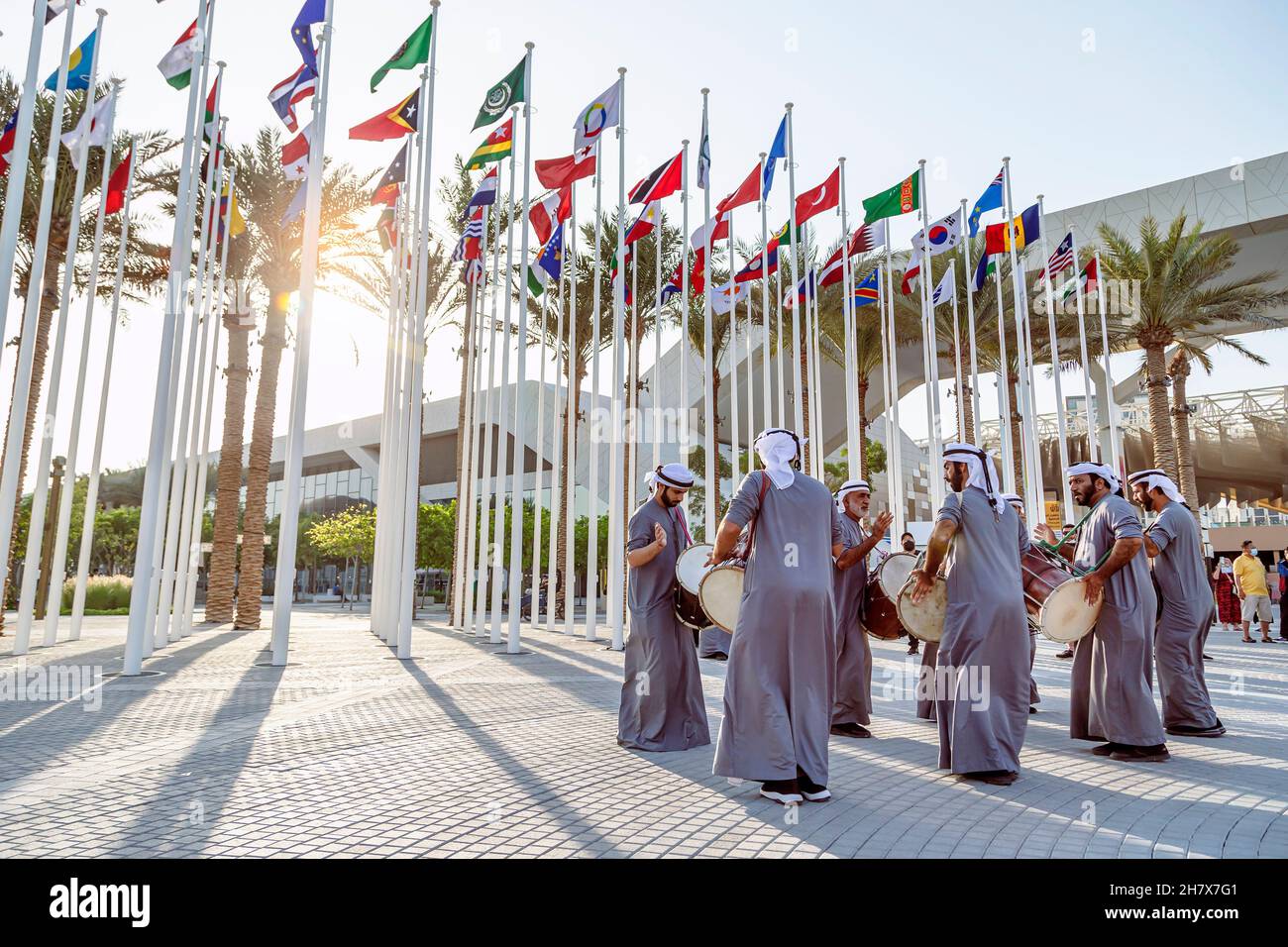 Dubai emirati folklore hi-res stock photography and images - Alamy