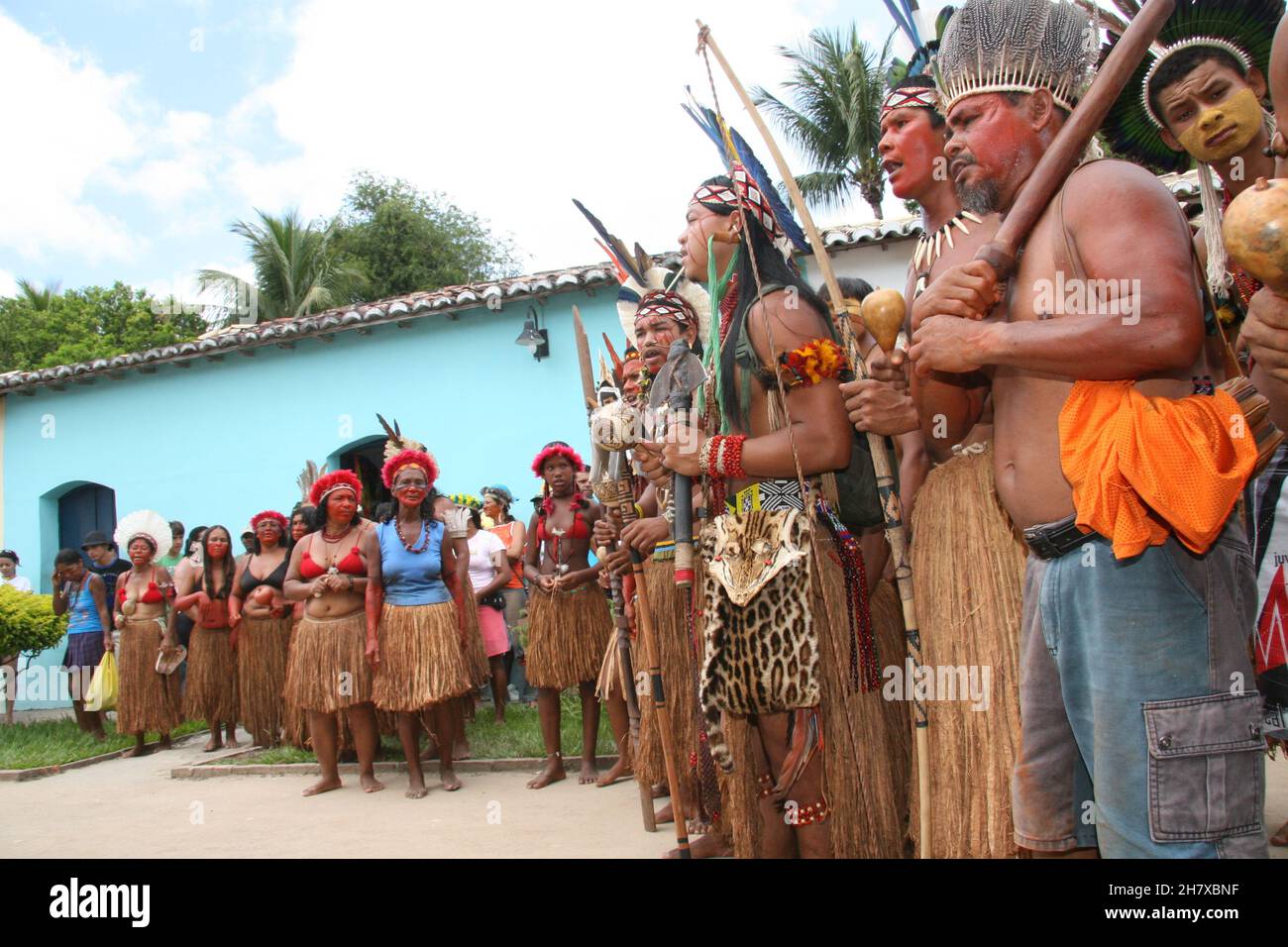 Indios guaranì hi-res stock photography and images - Alamy
