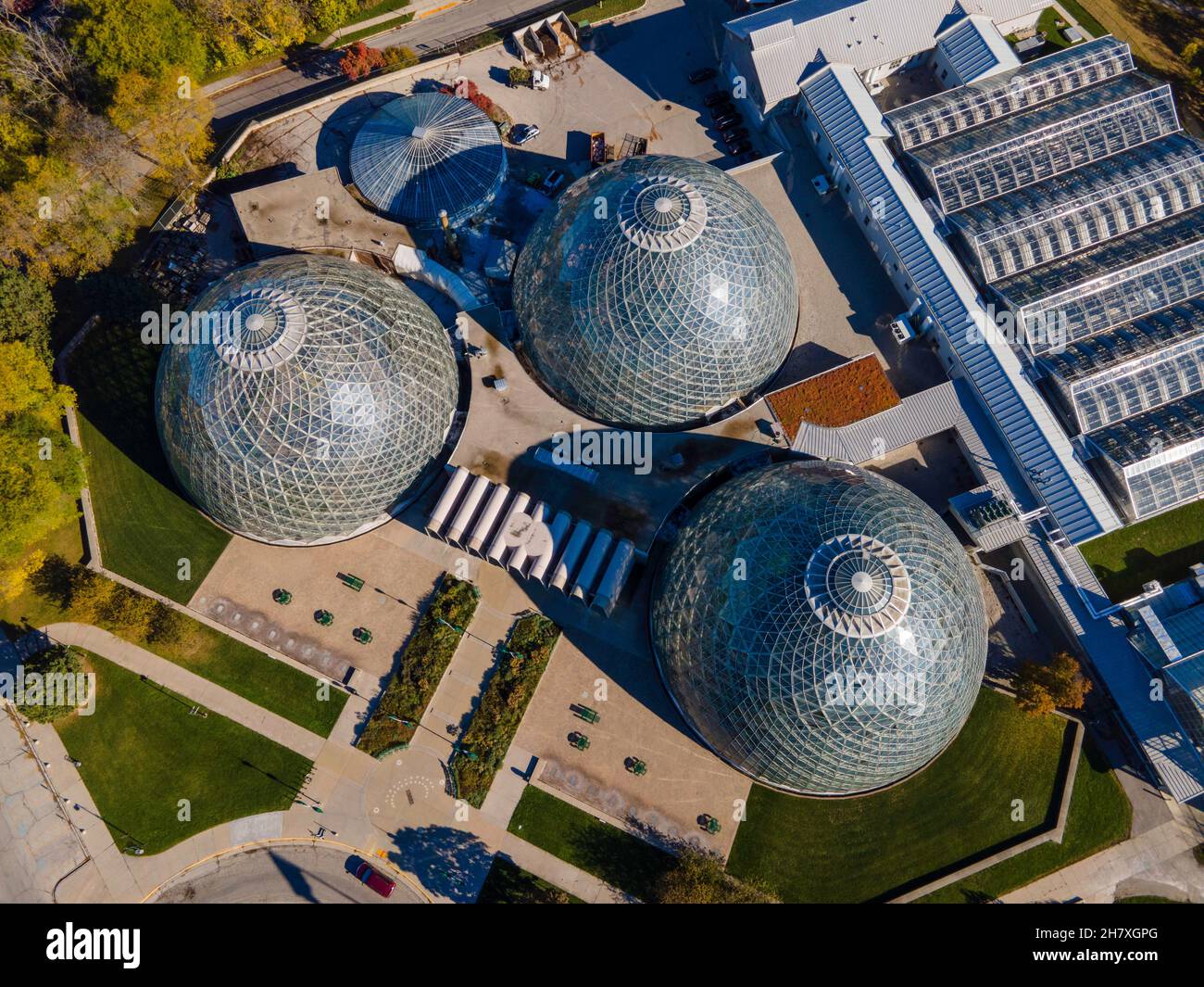 The mitchell park domes hi-res stock photography and images - Alamy