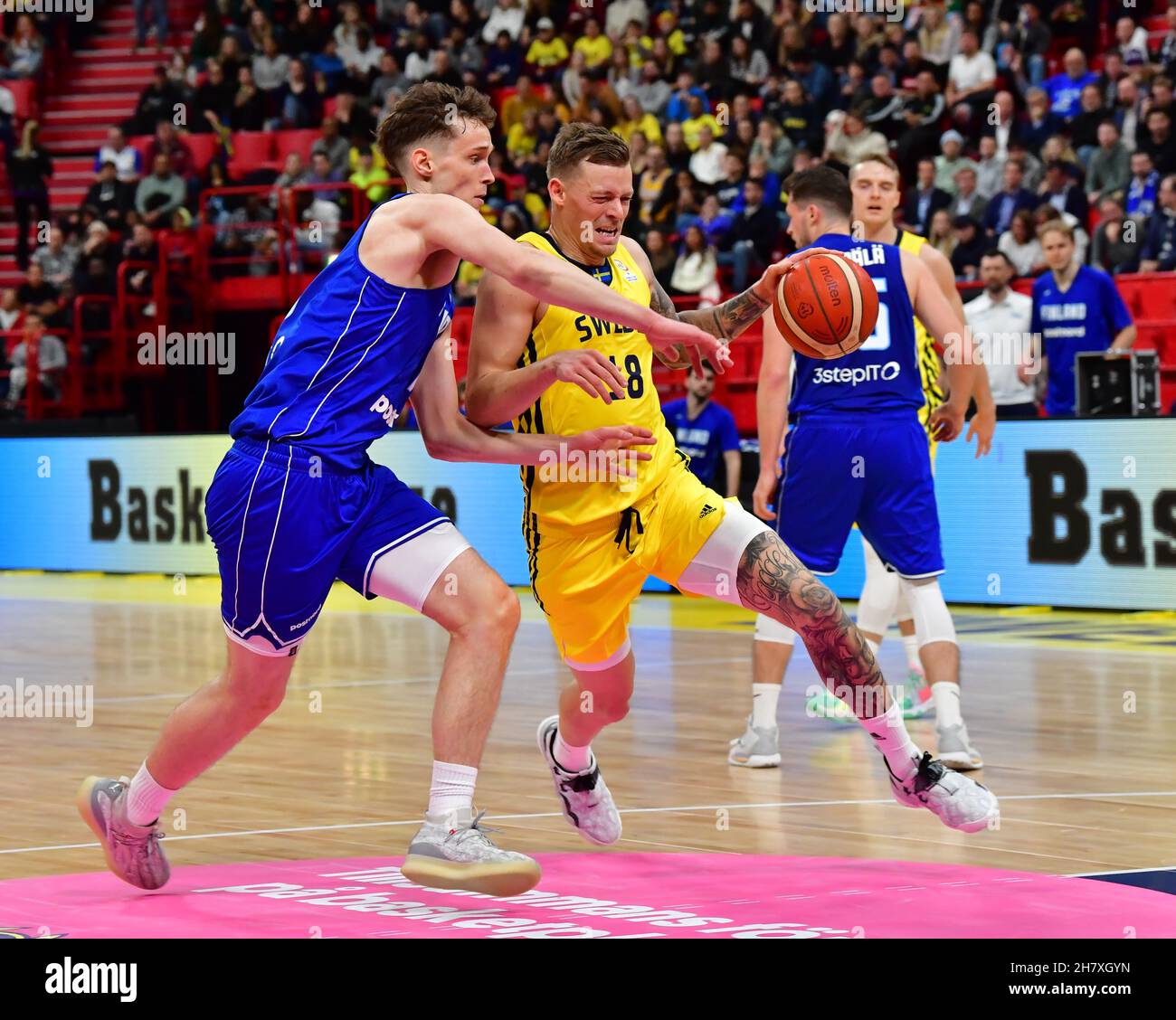 Finland's Shawn Huff and Sweden's Viktor Gaddefors during the Fiba ...