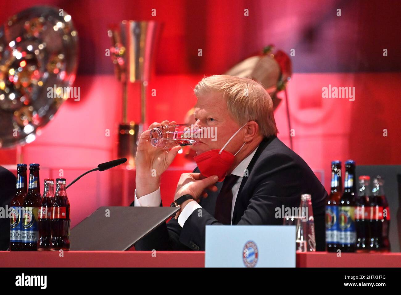 Glass dome in munich hi-res stock photography and images - Alamy