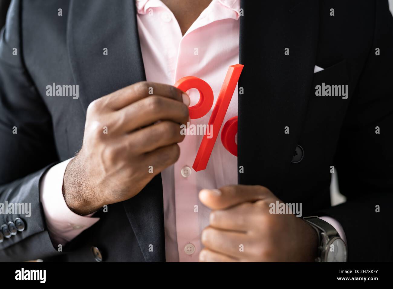 Discount Percentage Sign. Hand Showing Discount Percent Stock Photo - Alamy