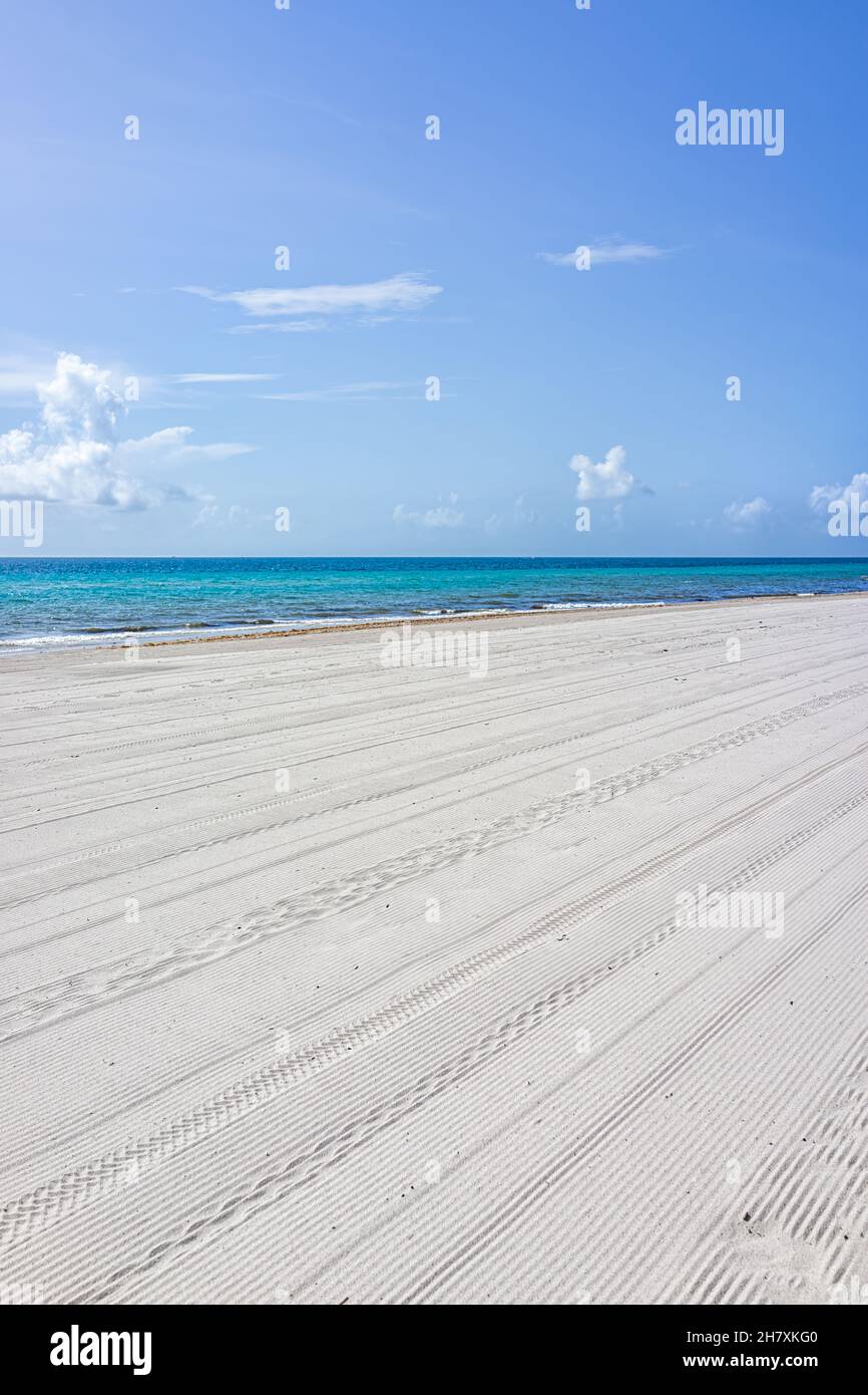 Leveling landscape hi-res stock photography and images - Alamy