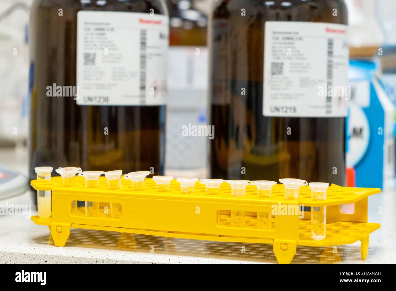 Sample bottle hi-res stock photography and images - Alamy
