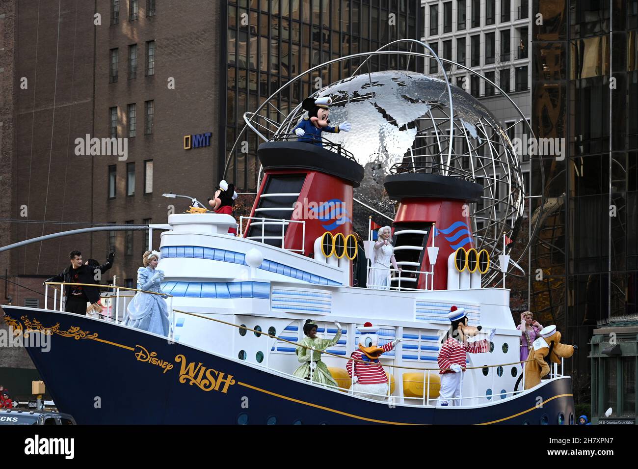 New York, USA. 25th Nov, 2021. The Disney Cruise Ship float makes its ...