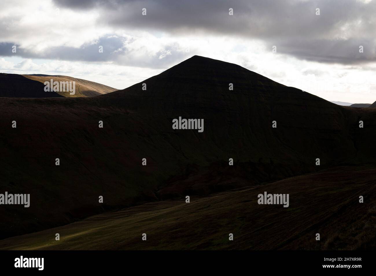 A view of Cribyn from the Cwm Llwch path up Pen-y-Fan on the 21st ...