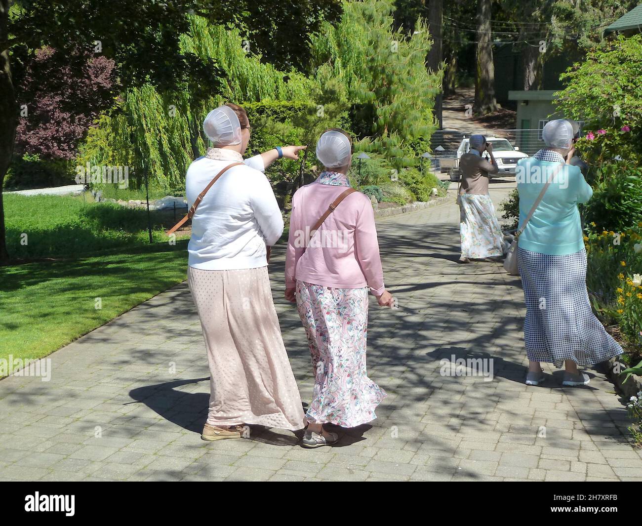 Mennonite believers hi-res stock photography and images - Alamy