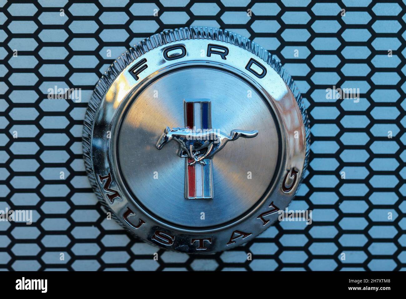 Ford mustang badge hi-res stock photography and images - Alamy