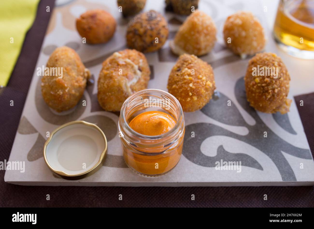 Hydraulic cement hi-res stock photography and images - Alamy