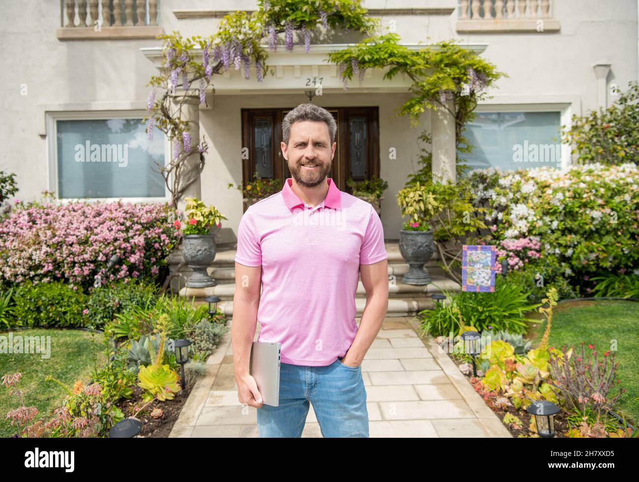 Homeowners purchase hi-res stock photography and images - Alamy
