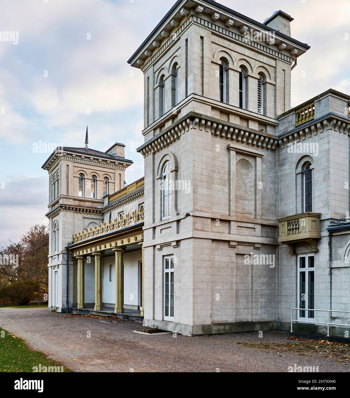 Dundurn Castle. Once home to Sir Allan Napier MacNab, railway magnate ...